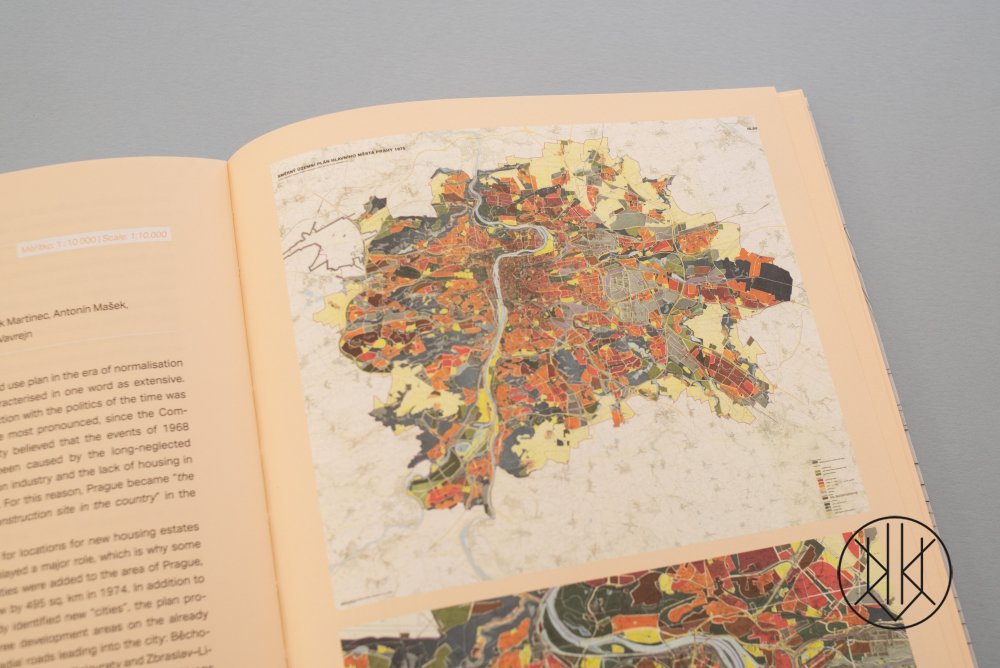 Prague Urban Planning | Knihkupectví a umělecká galerie KAVKA